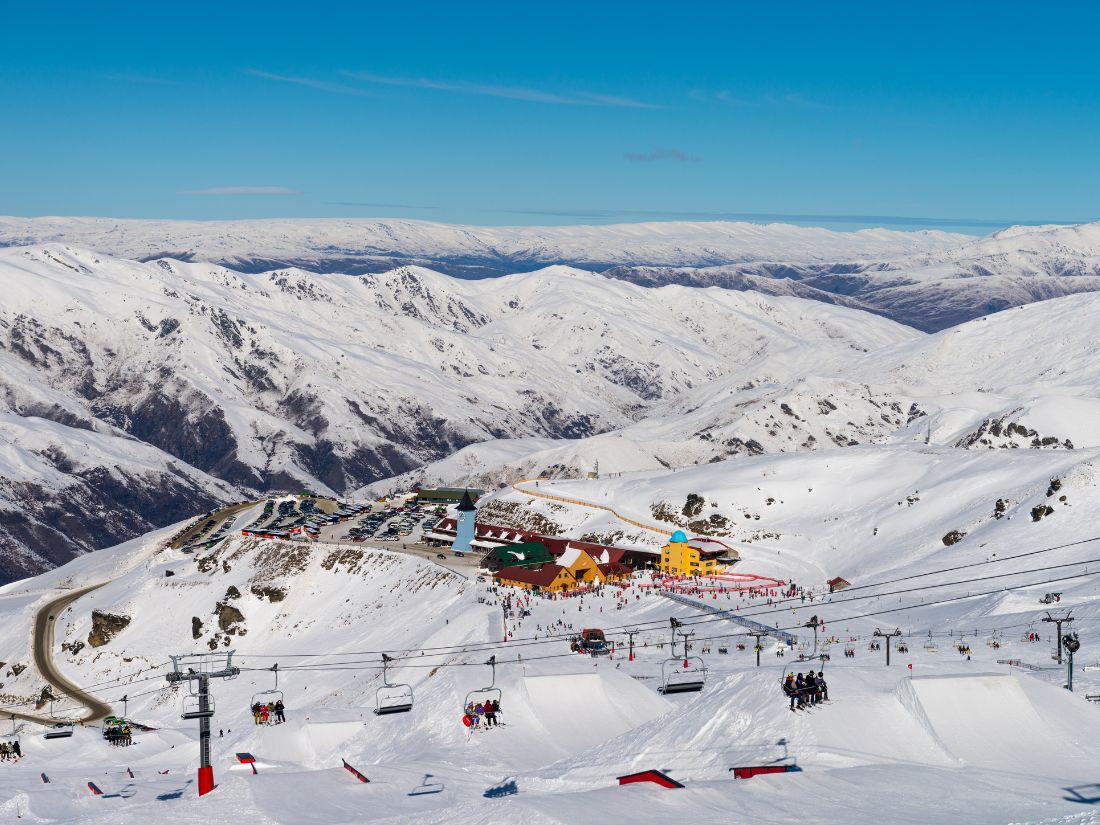 Ultimate Guide to Skiing in Queenstown - Women Travel NZ