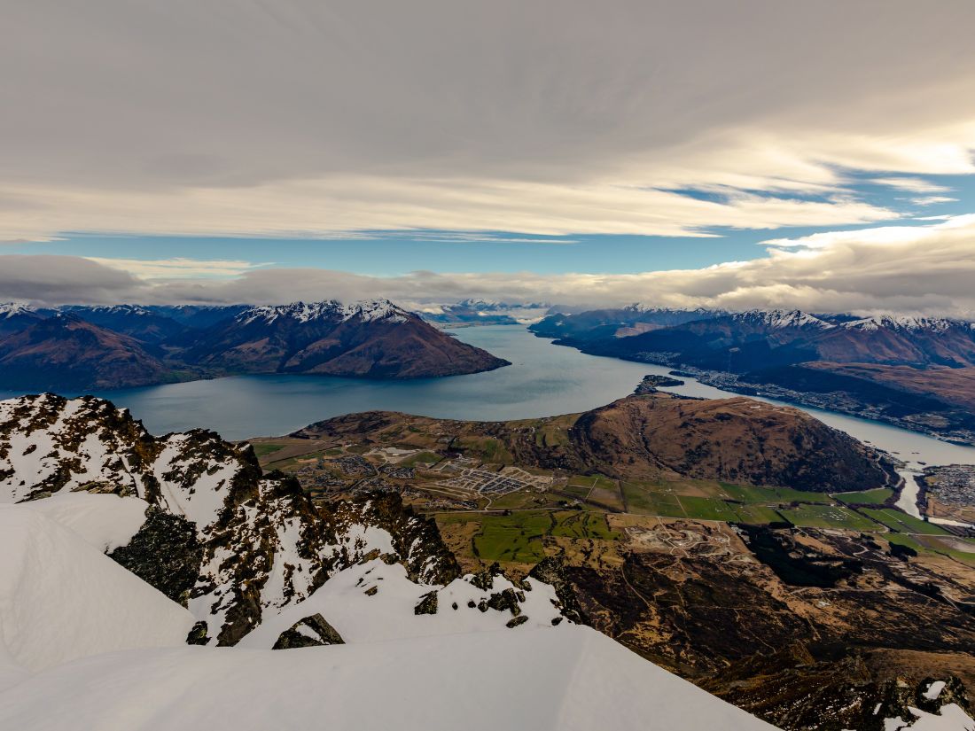 Ultimate Guide to Skiing in Queenstown - Women Travel NZ