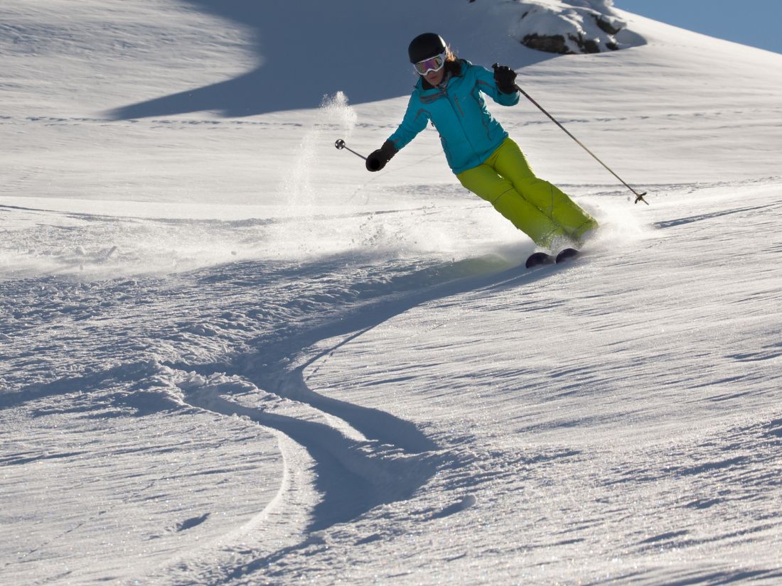 Ultimate Guide to Skiing in Queenstown - Women Travel NZ